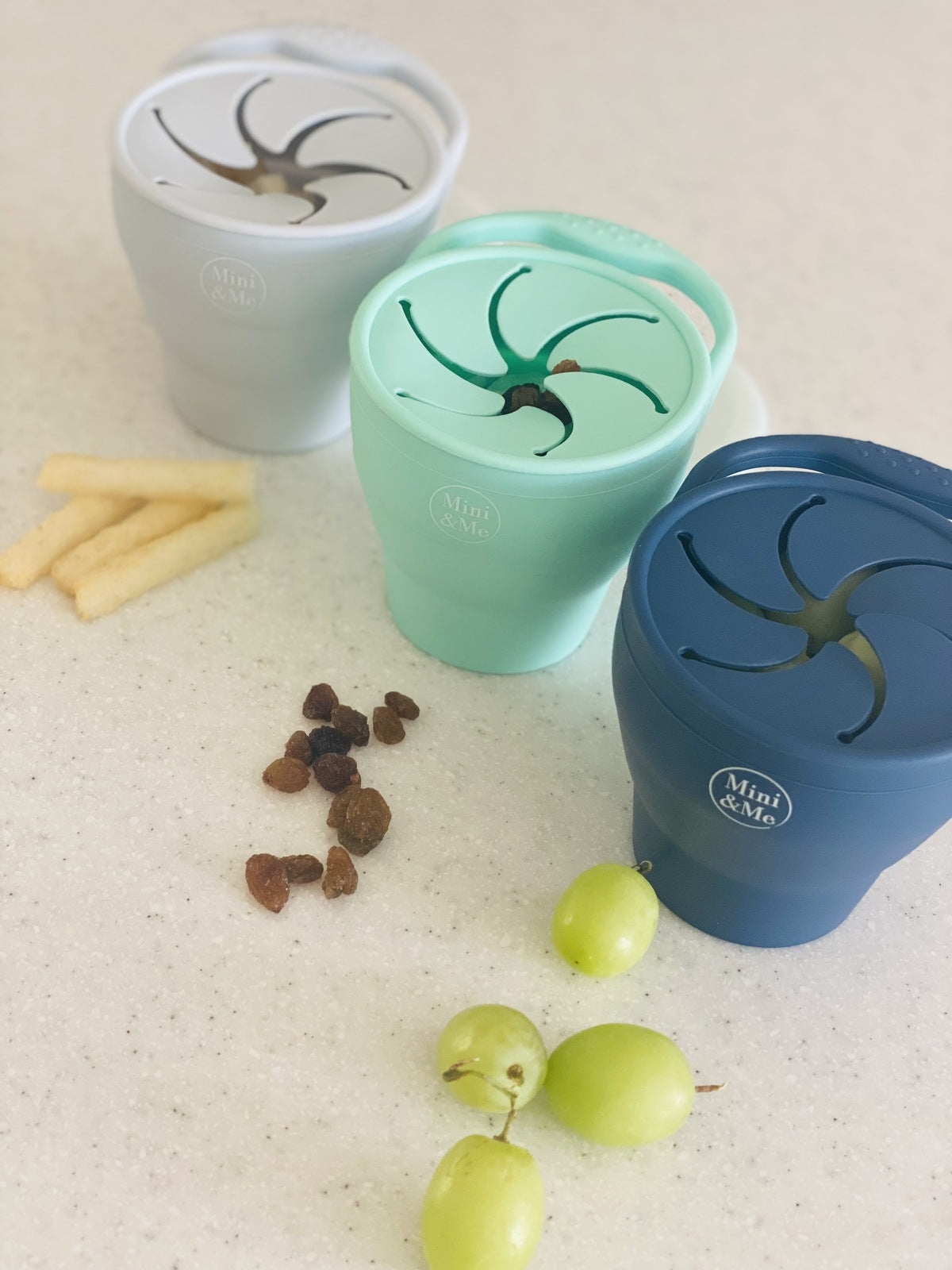 Snack Cup Collapsible with Lid Ice Blue – Cuddle Bug & Co